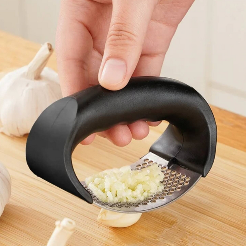 Arc-Shaped Garlic Press – Gadgetz LB